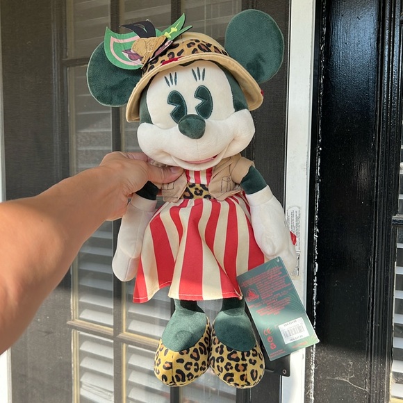Toys | Disney Minnie Mouse The Jungle Cruise Main Attraction Plush ...